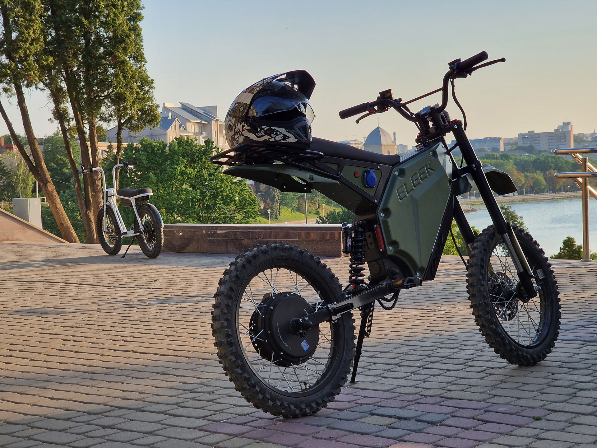 ELEEK Lite Pro